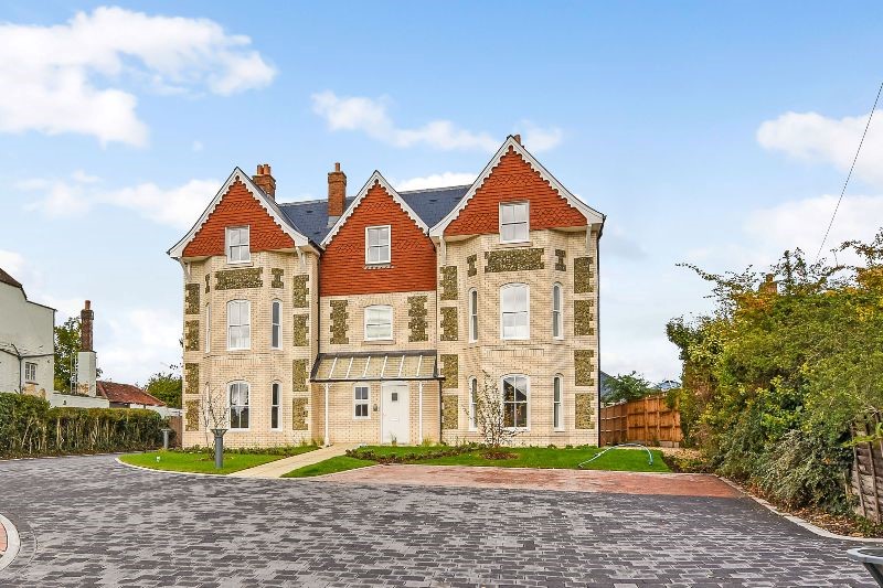 New Show Apartment available to view in Fishbourne