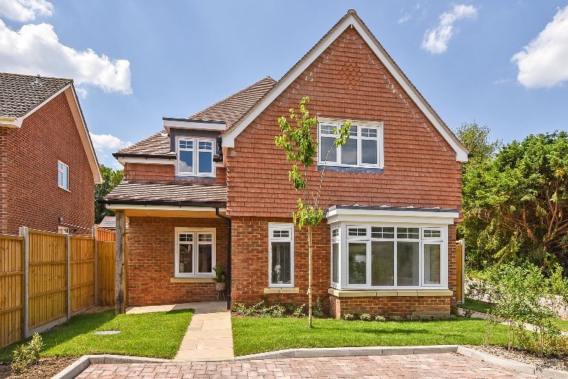 Homes available in Rowlands Castle